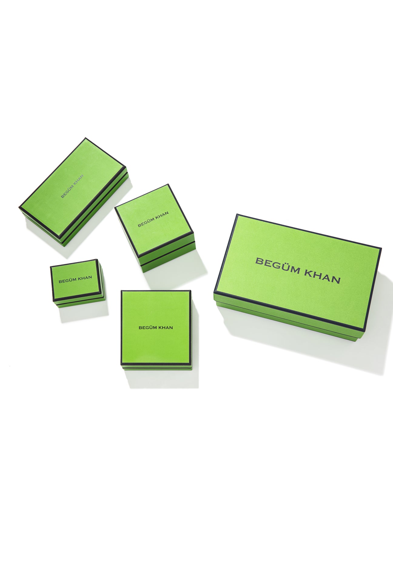 SHRIMP HOOP PIERCING – BEGÜM KHAN